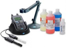 Conductivity and PH Measuring Devices with Industrial Calibration